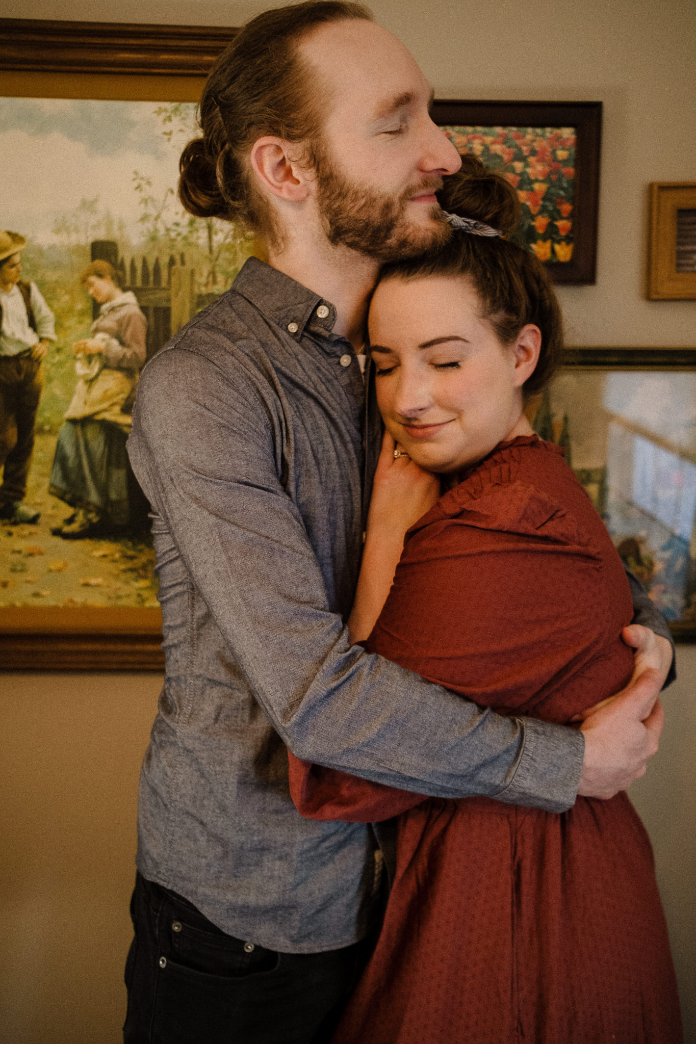 Cottage Core Couples Session in Minneapolis | The Coe Collective